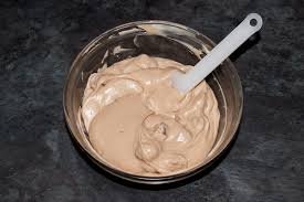 Kinder Bueno Sauce Shot – Reyt Good Desserts